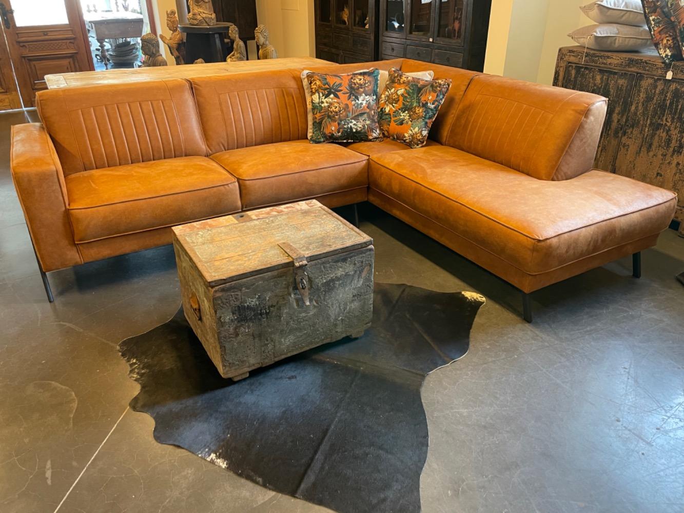 Lounge Bank Astoria 2,5 zits met ottoman in microleder Bull ...